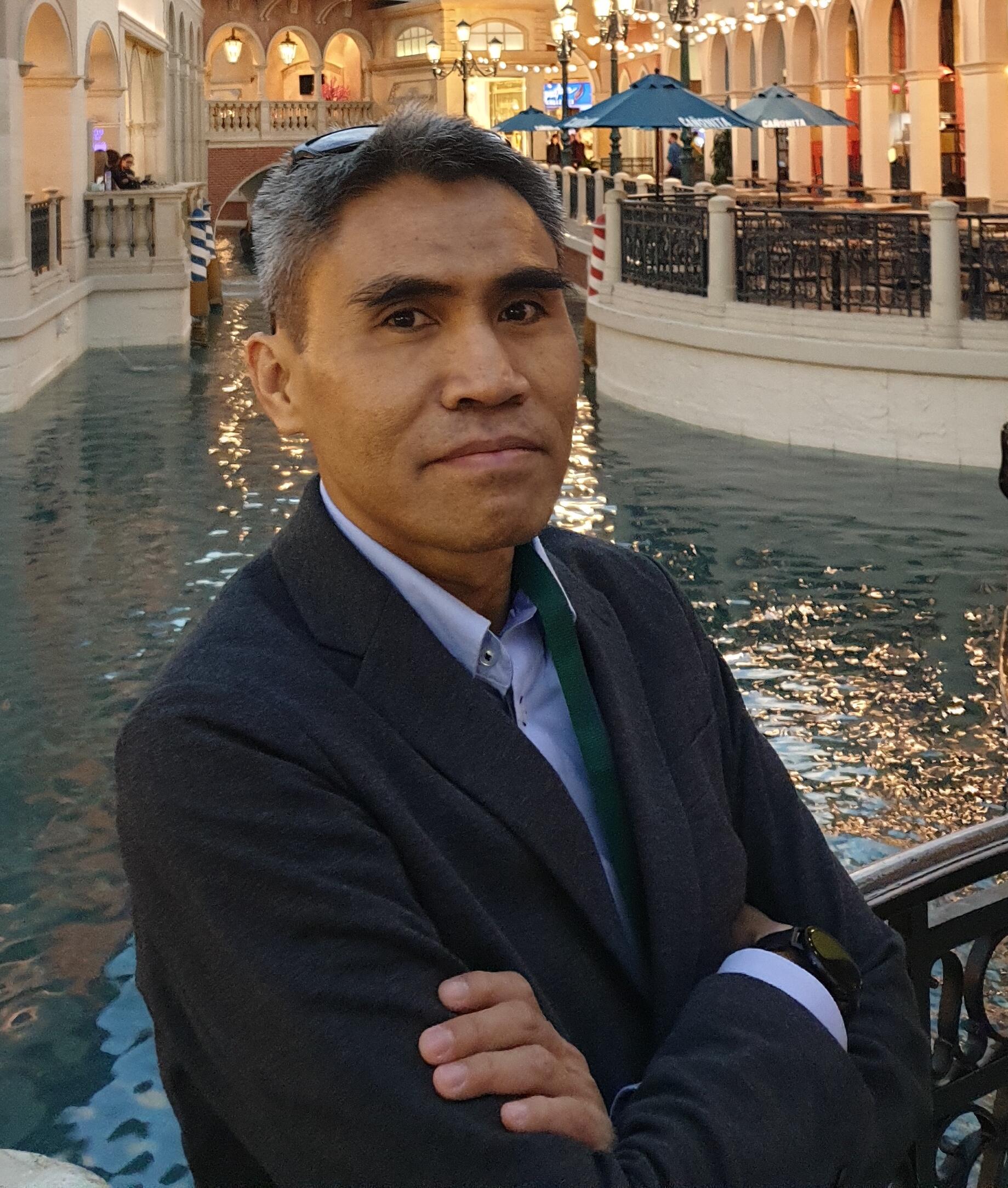 Reinventing the Data Center Network