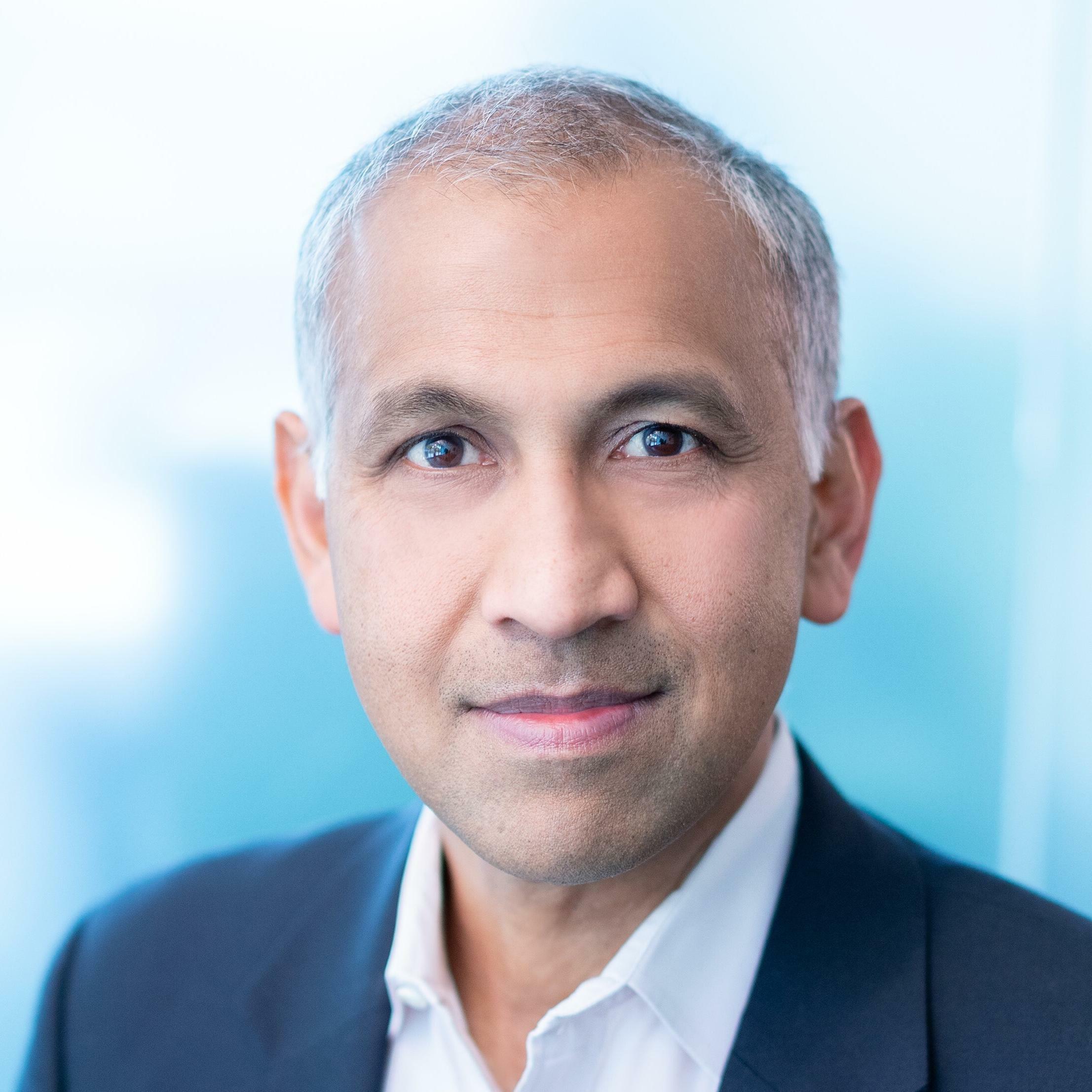 Replay Next On Tour Paris