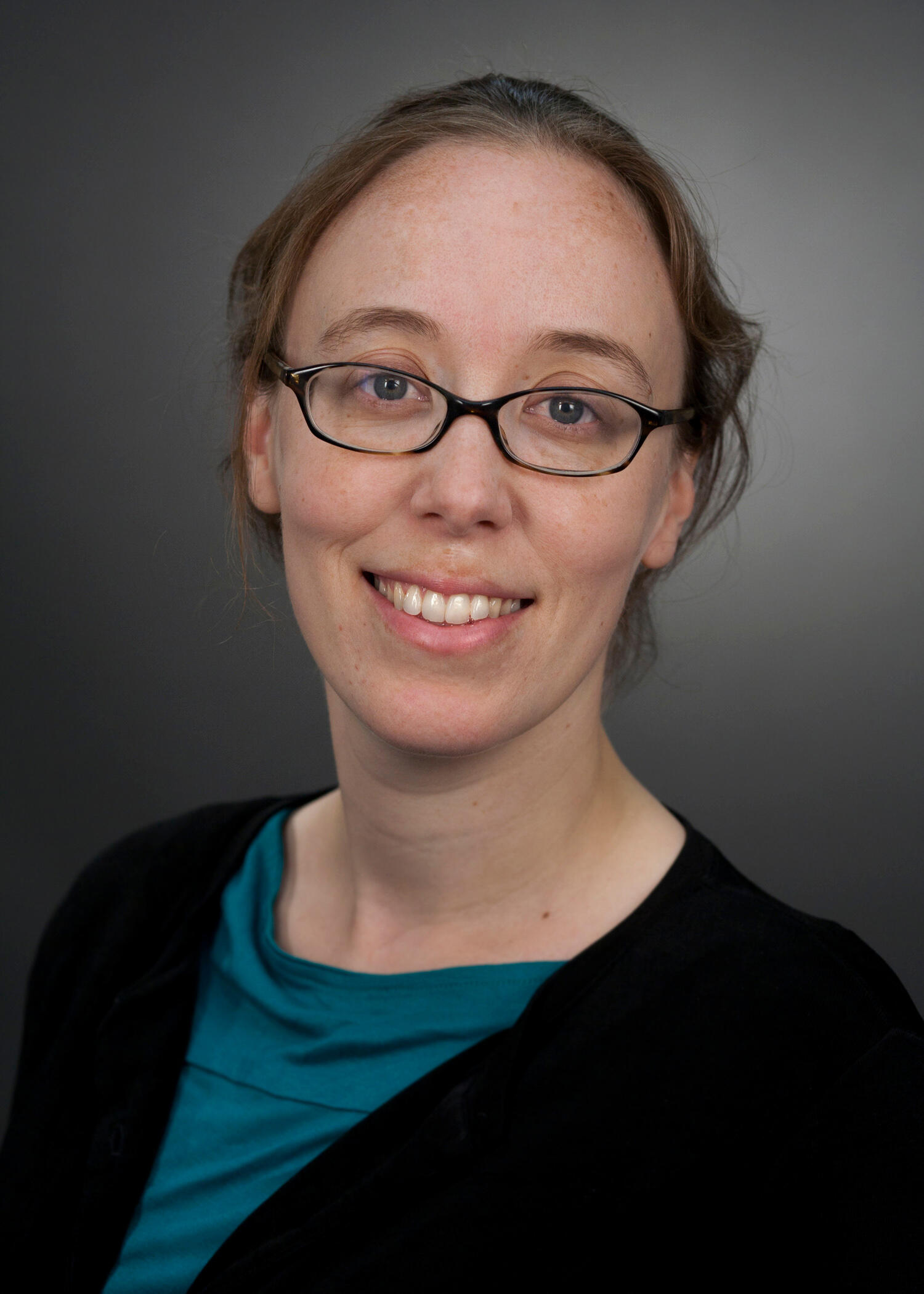 Law and Political Economy of Courts