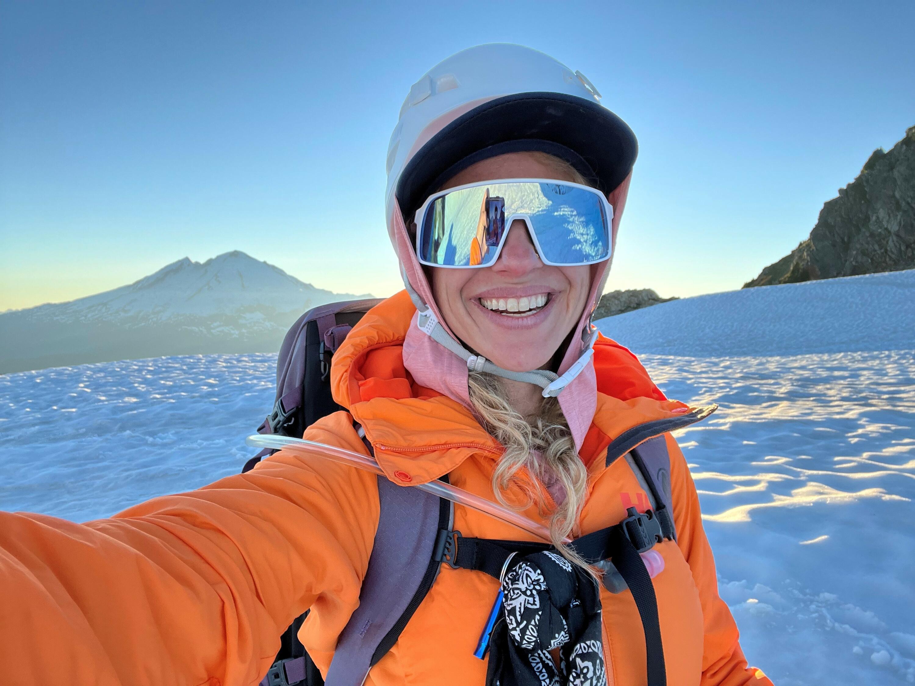 Loco Por La Aventura Presents: All Welcome Summit